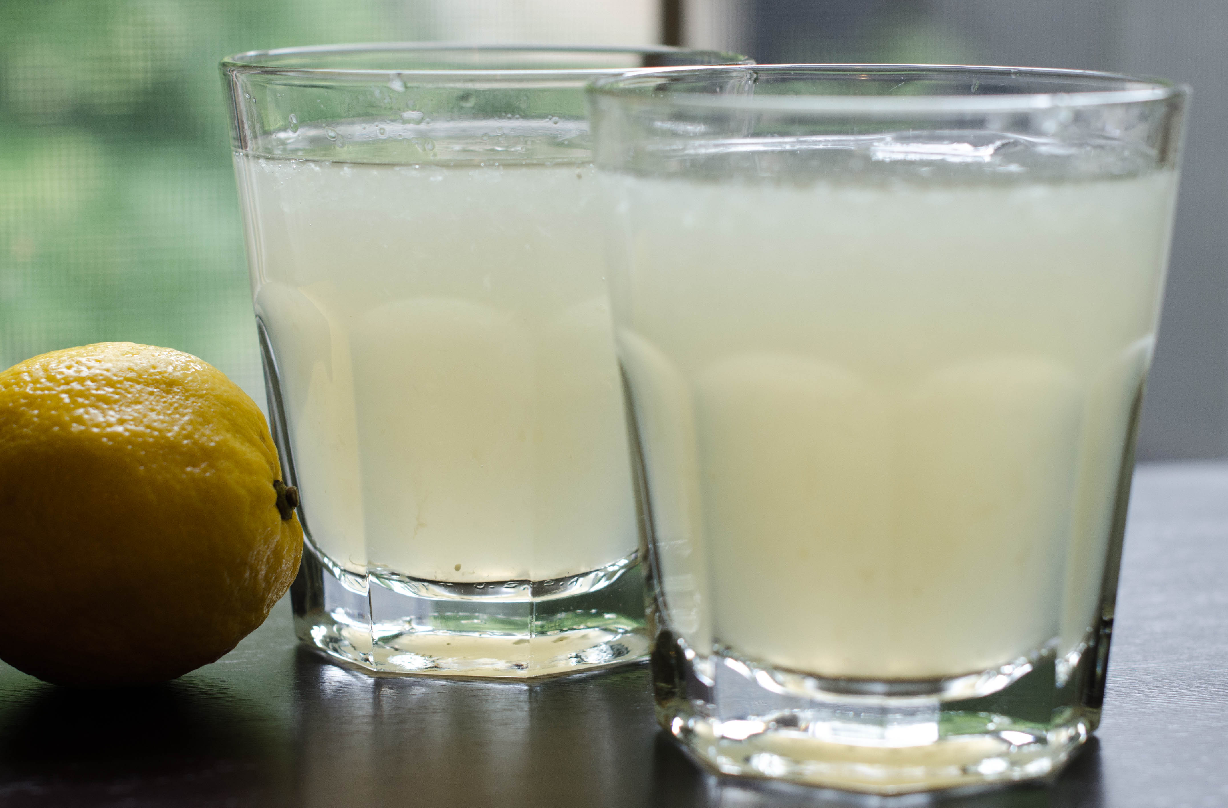 Organic Freshly Squeezed Lemonade | The Bitter Almond